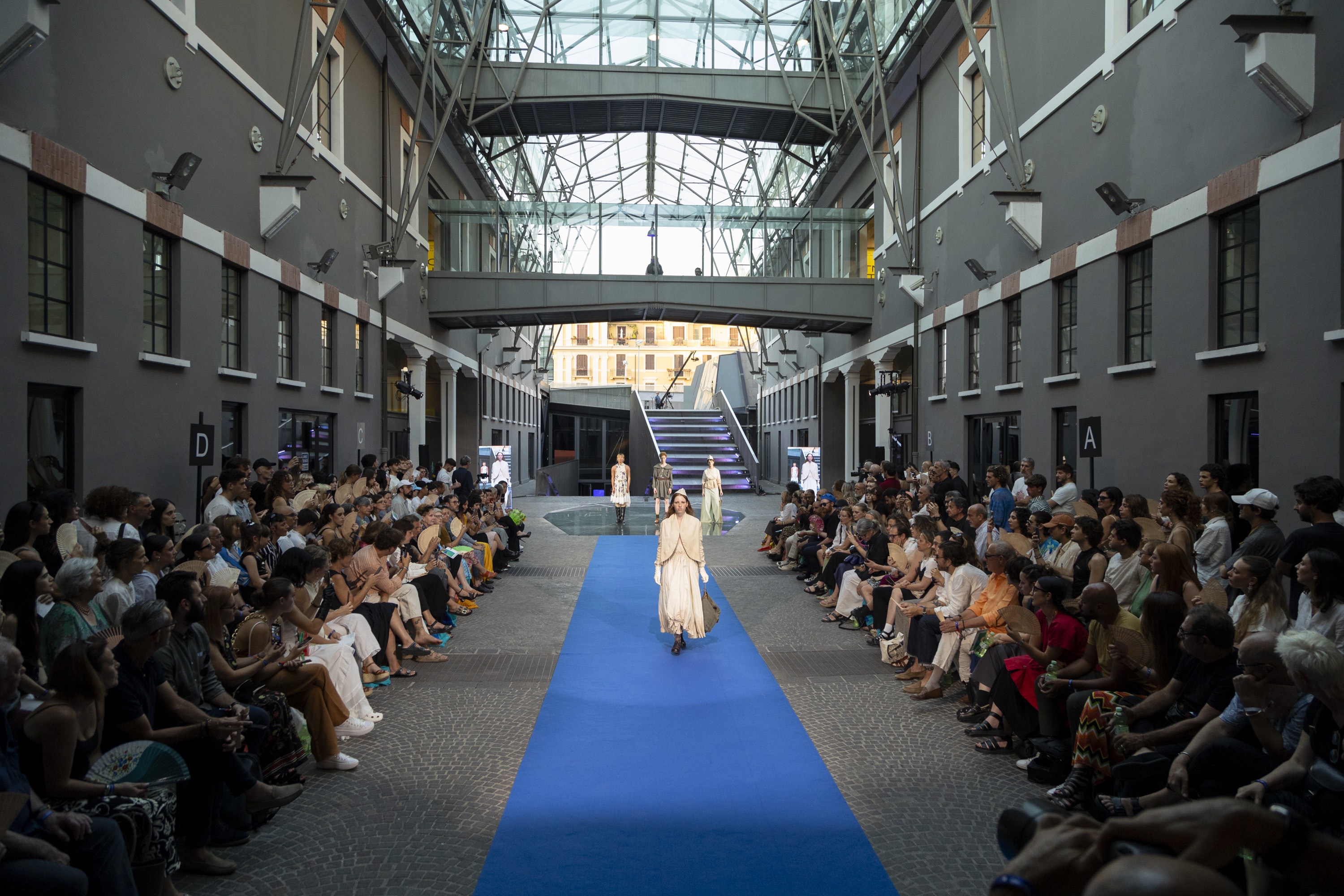 NABA, NUOVA ACCADEMIA DI BELLE ARTI, PRESENTA HUMAN RELOAD FASHION SHOW ...